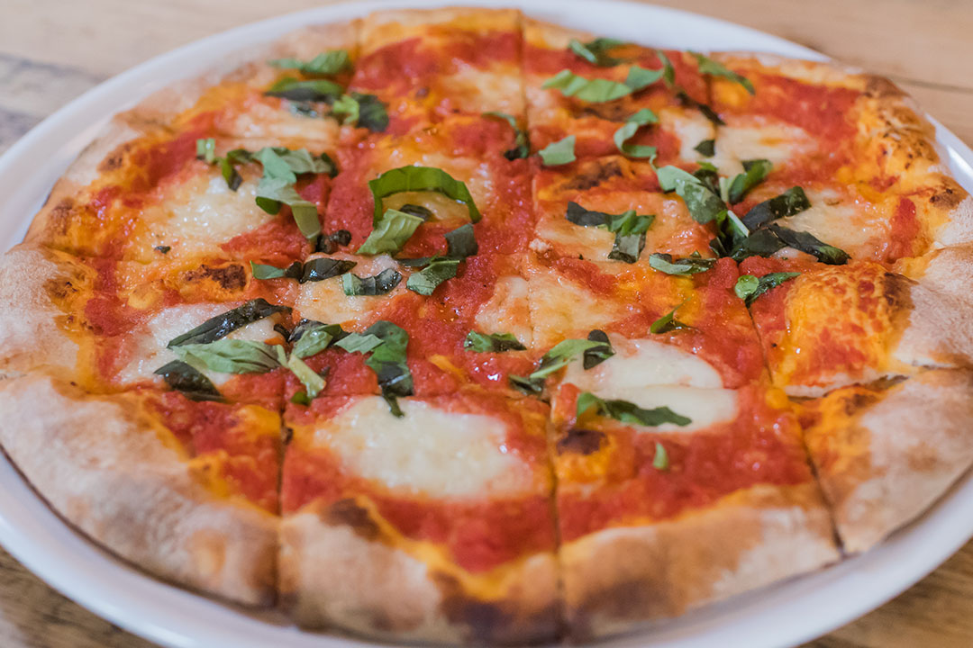Milwaukee Pizza Bus Tour | Milwaukee Food & City Tours